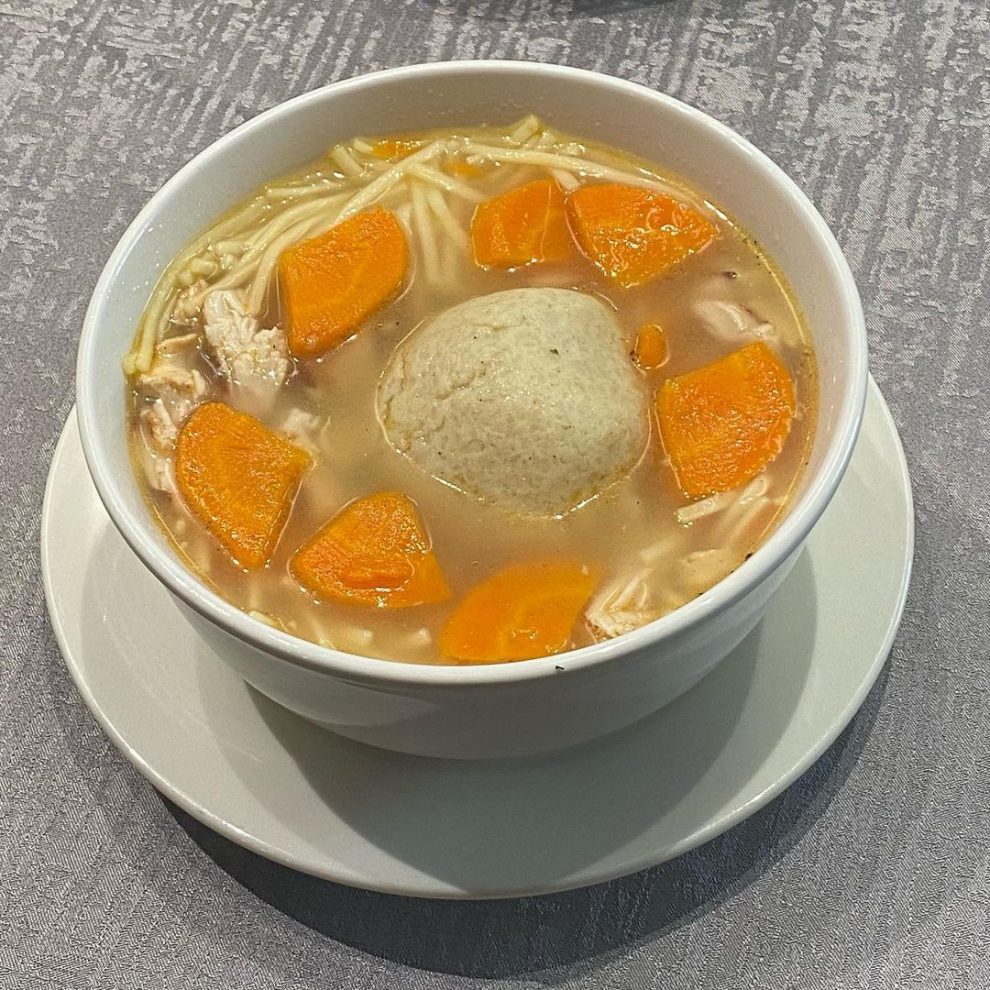 Mendy’s Opens a New Fast Casual Midtown NYC Restaurant • YeahThatsKosher