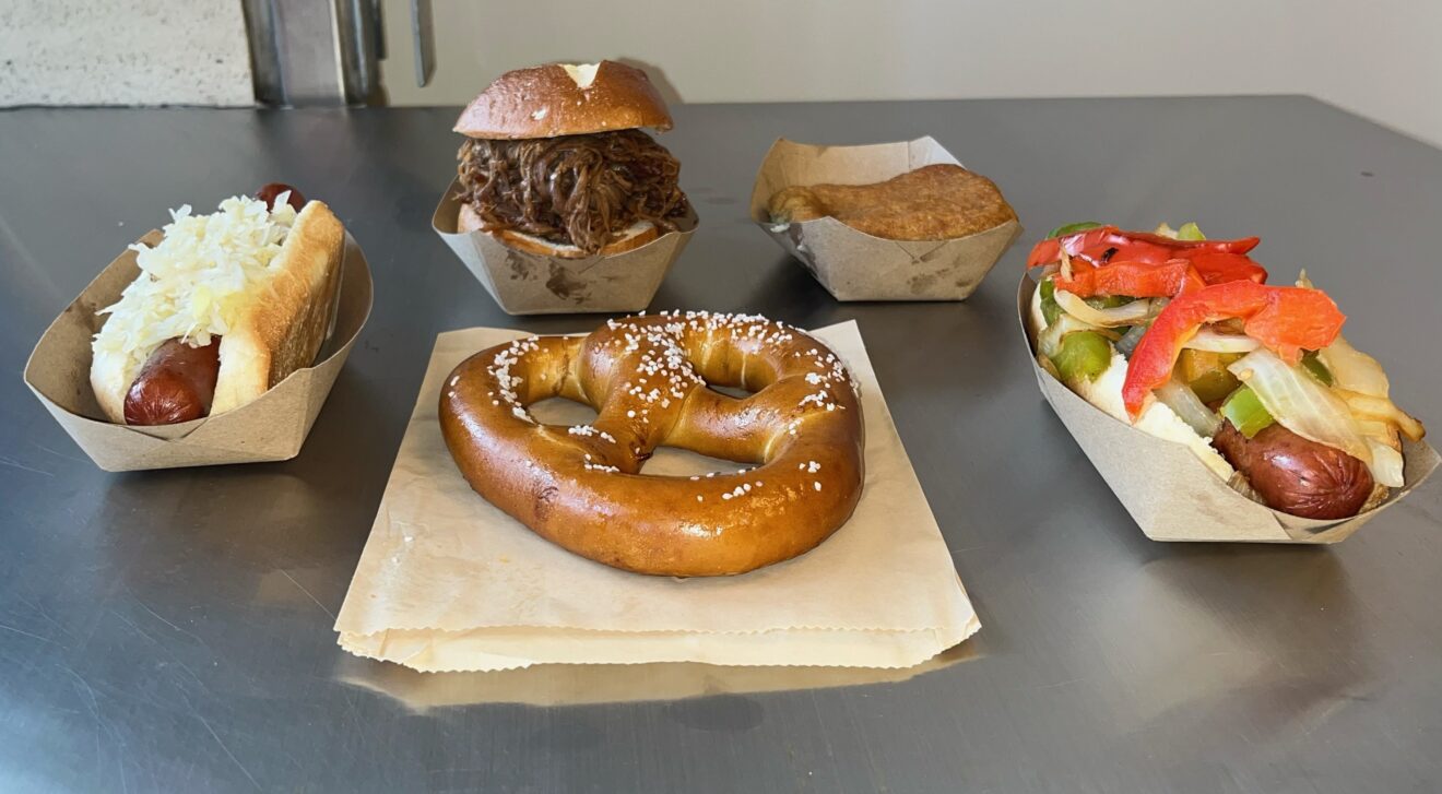 Kosher Food at MLB Stadiums 2024 MASTER LIST • YeahThatsKosher